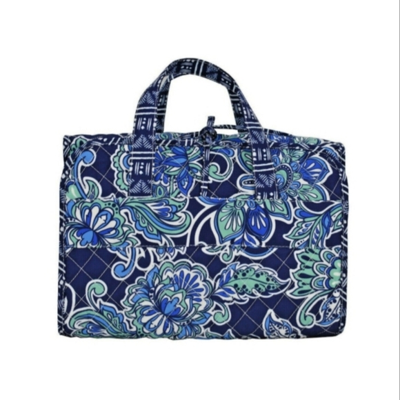 Modella | Bags | Modella Navy Paisley Quilted Fitted Valet Bag | Poshmark